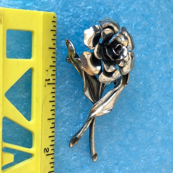 jewelart | Jewelry | Vintage Jewelart Sterling Silver Flower Pin | Poshmark